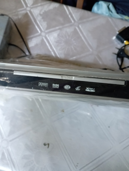 Продам DVD. Б.у состояние рабочее