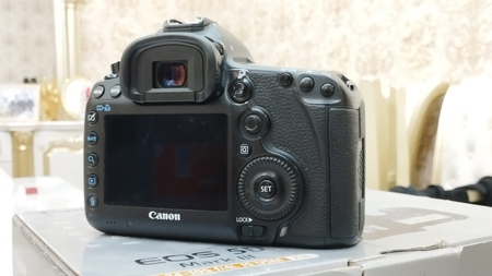 Canon 5D mark 3 sotiladi ideal