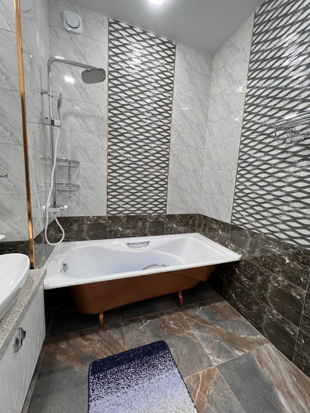 N833 Nukus kinoteatri oldida Novostroyka 3/8/8