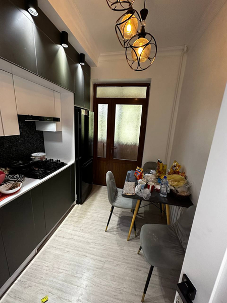 ШРуставели 1/4/4 Кирпич Балкон1*3м² Общ пл28м²