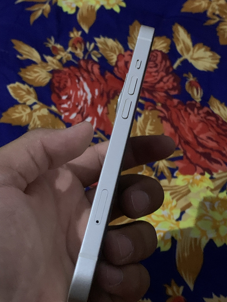 Iphone 13 128 gb idial obmen bor