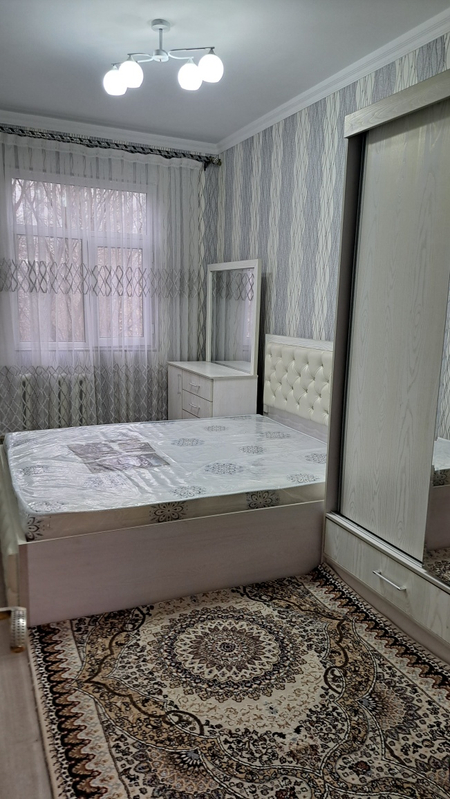Kelishiladi.Uy ozimniki,olyvchilar tel qilsin.