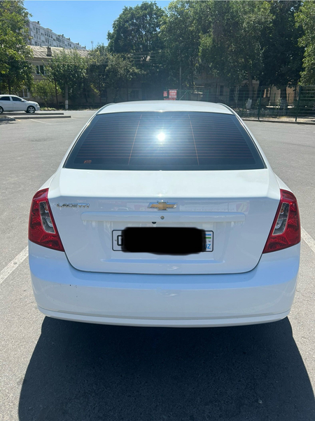 Chevrolet lasetti jentra