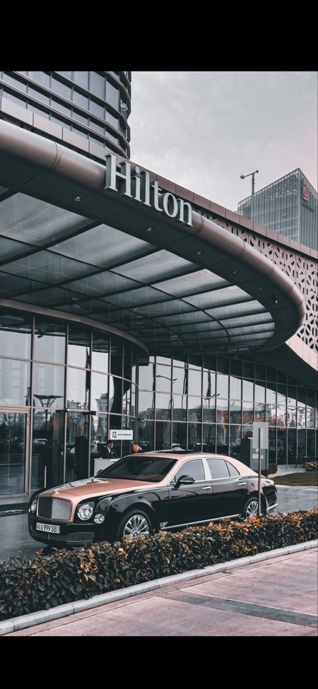 Bentley mulsanne sotiladi