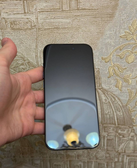 Phone 15 pro sotiladi 128gb 312 sikl qaropka daqument