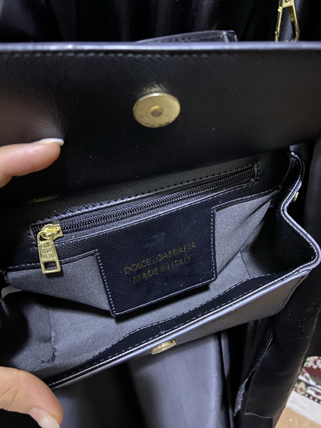 Sumka Dolce Gabanna 2 martta tutilgan toyga