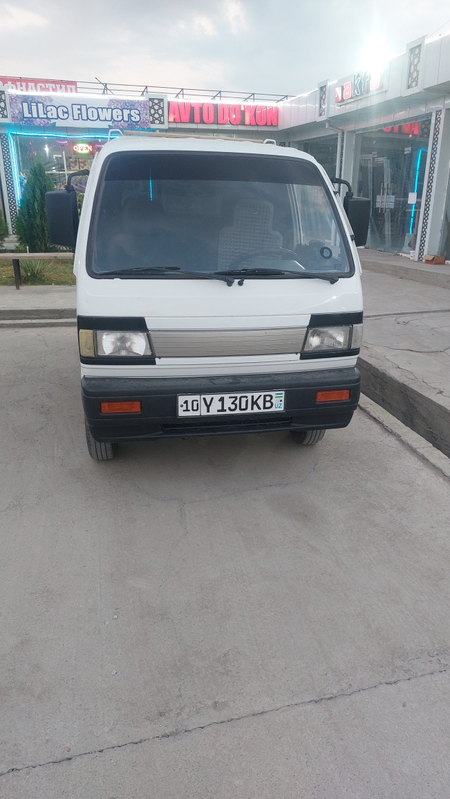 Лобо автомобил сотилади 2002