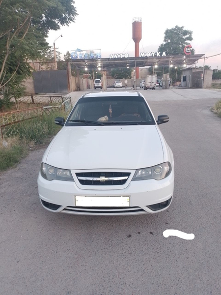 Продаётся машина нексия 2