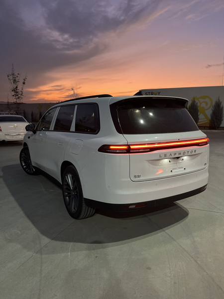 Насия Leapmotor c16 full hybrid