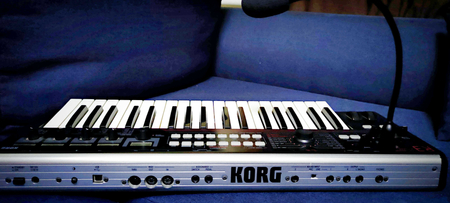 Синтезатор Korg R3