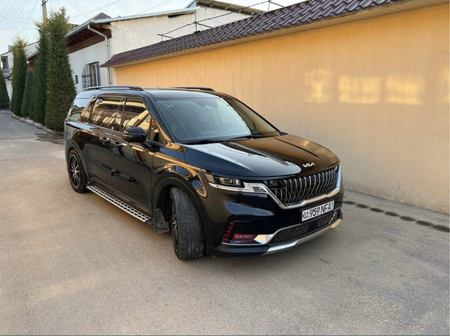 KIA CARNIVAL заказ Минивена для комфортных поездок в горы