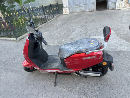 Skuter elektra mokri rangi 650 2 ta qoldi skidkada