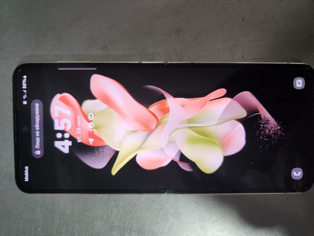 Samsung galaxy z flip4
