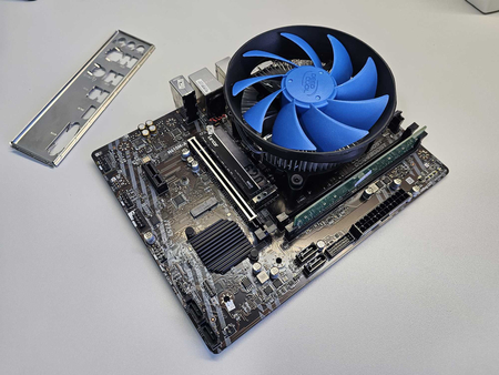 ПРОДАМ Готовый Комплект: Core™ i5-10400/H410M-PRO/8GB/256GB NVMeSSD.