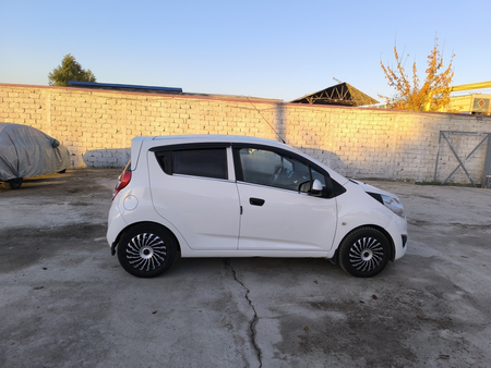 Chevrolet spark 2013