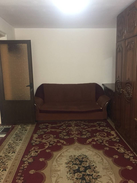 Продается 1 ком. Квартира площадью 30 кв.м. Ор. Халал маркет