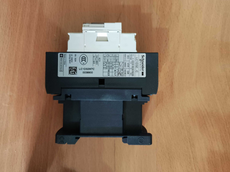 Контактор переменного тока Schneider LC1D32M7C