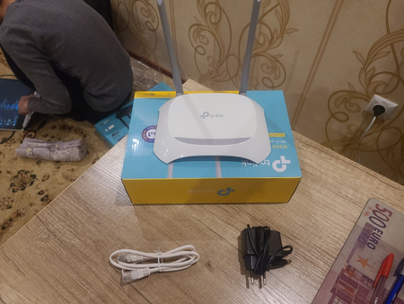 Tp-link wi-fi N300 2.4Ghz (Narxini kelishsak o'rnatib beraman)