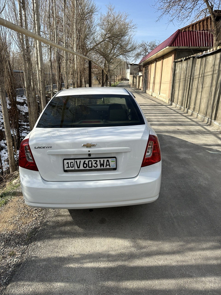 Lacetti 1.5 3 позиция