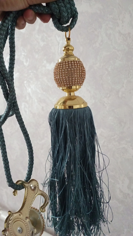 Tayyor parda sotiladi