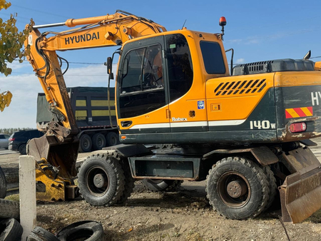 Hyundai 140 w Cummins motor moto chas 19.300 yil 2012 ishga soz xolat