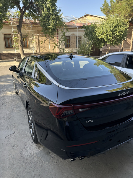 Kia k5 2024 qora
