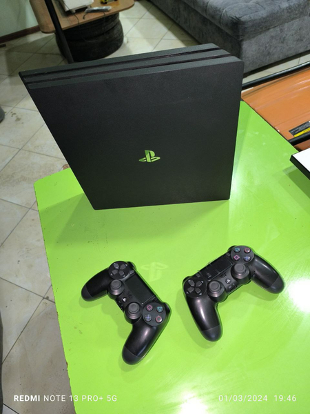 Playstation 4 pro 1T