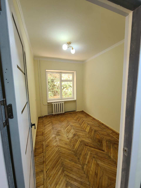 Срочно продается 2 комнатная квартира в городе Чирчике