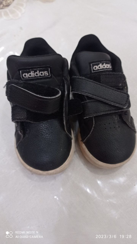 Adidas o\\\'g\\\'il bolalar oyoq kiyimi