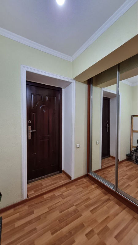 Продаётся 2/2/4 в Центре. м-в. Госпитальный 58 м2. Ойбек; Нукусская