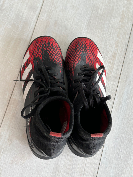 Сороконожки adidas predator