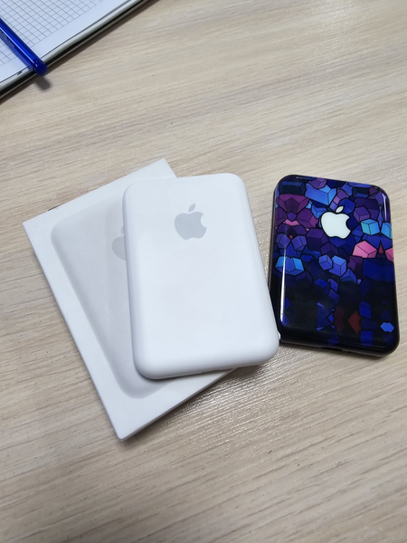 Apple MagSafe Battery павербанк, оригинал, с чехлом в комплекте