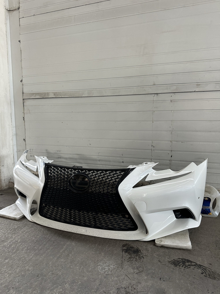 Lexus Is 250 bamfer sotiladi