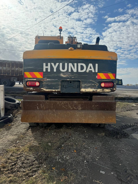 Hyundai 140 w Cummins motor moto chas 19.300 yil 2012 ishga soz xolat