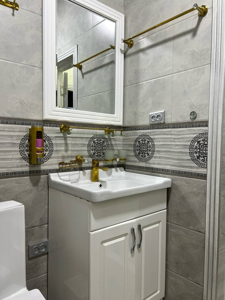 Продаётся 2х комнатная квартира 2 хонали уй сотилади 4 каватда