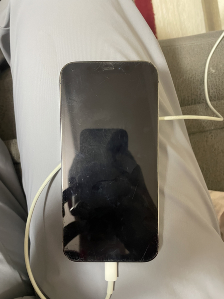 Iphone 12 pro продается срочно