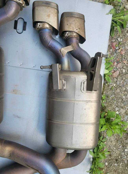 Глушитель Akrapovic оригинал на Мерседес 204