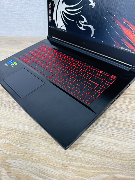 MSI Core i5+RTX2050 как новый Мощный, Геймерский ноутбук