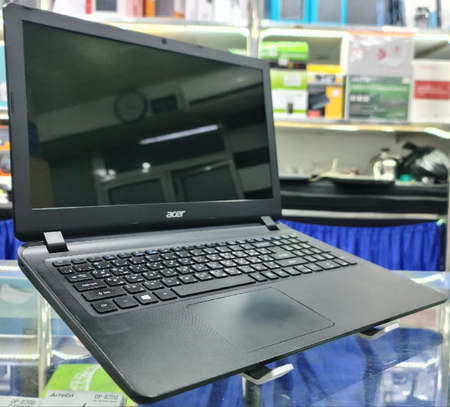 Acer notebook i3 6006 DDR4GB SSD256GB