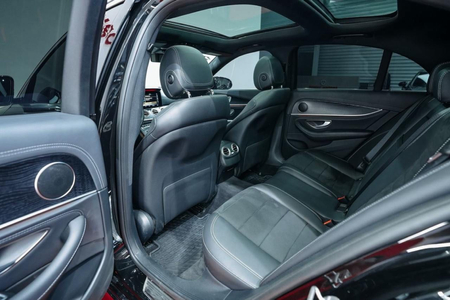 Продается личный Mercedes E-200