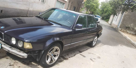 BMW - 735 Седан 1991г.