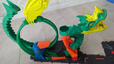 Трек Hot Wheels маленький