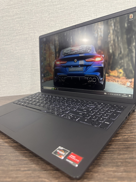 12-Го Поколения Dell Ryzen-7 (intel Core i7) 8-Ядер 15.6 Full-HD IPS!