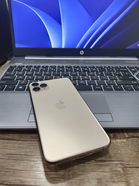Продам Apple Iphone 11 Pro Max 256ГБ