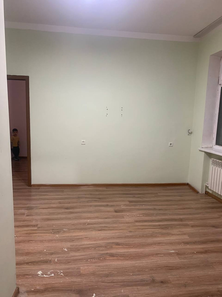 Sotiladi. Sergeli 6a 2/3/7