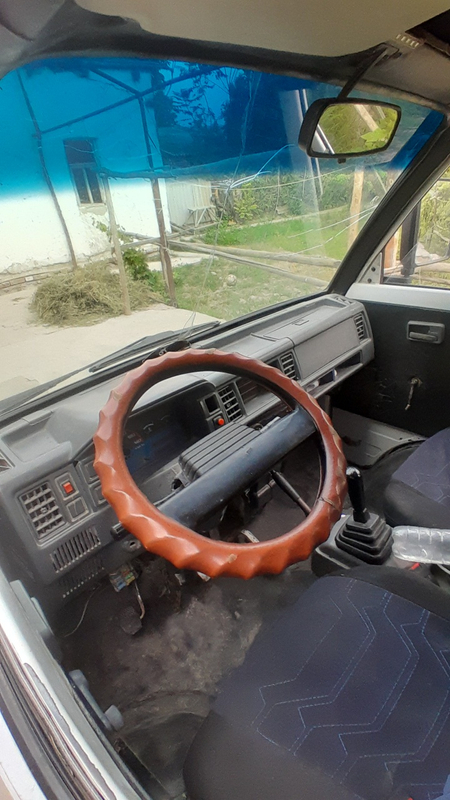 Damas sotiladi pul kerak