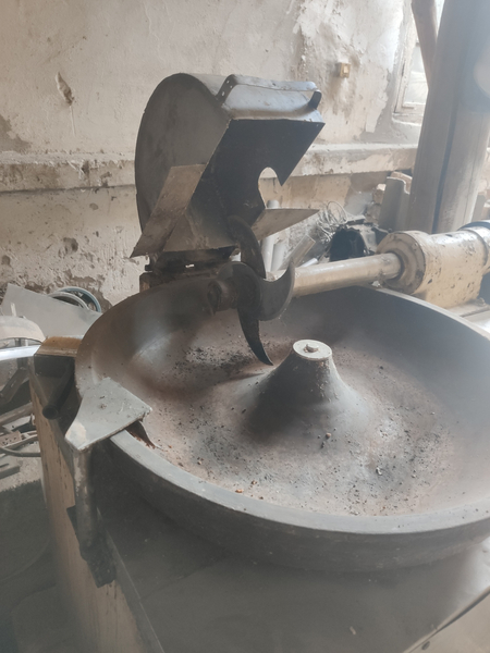 Kuter sotiladi xamma narsasi ishlaydi   1ta 2000  obarotlik