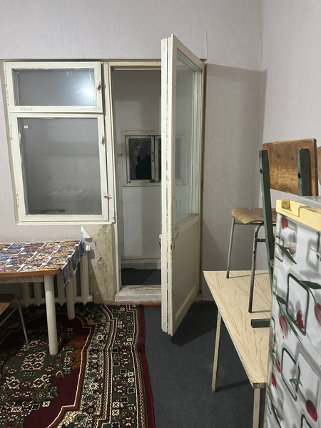 Yunusobod 4 da 2 xonalik kvartira oilaga ijaraga beriladi (maklersiz)