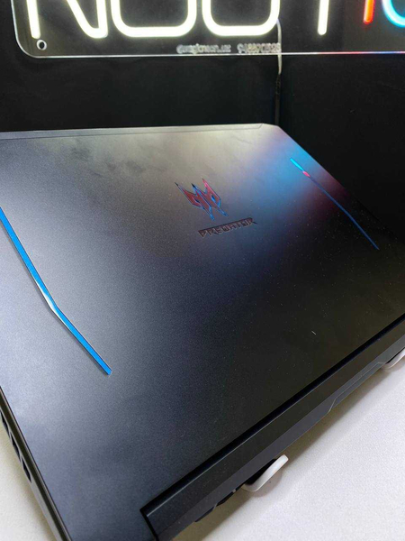 Acer Predator Helios 300