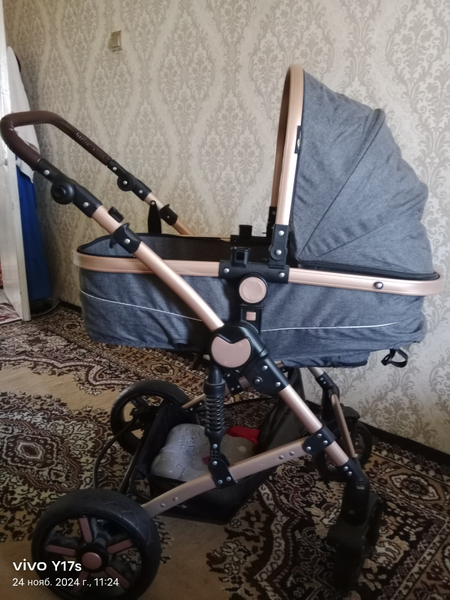 Коляска своя новая.